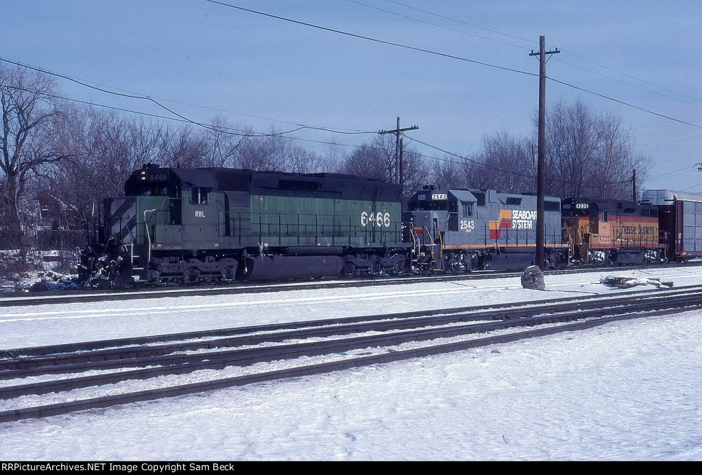 NHL 6466, CSX 2543, and 4235